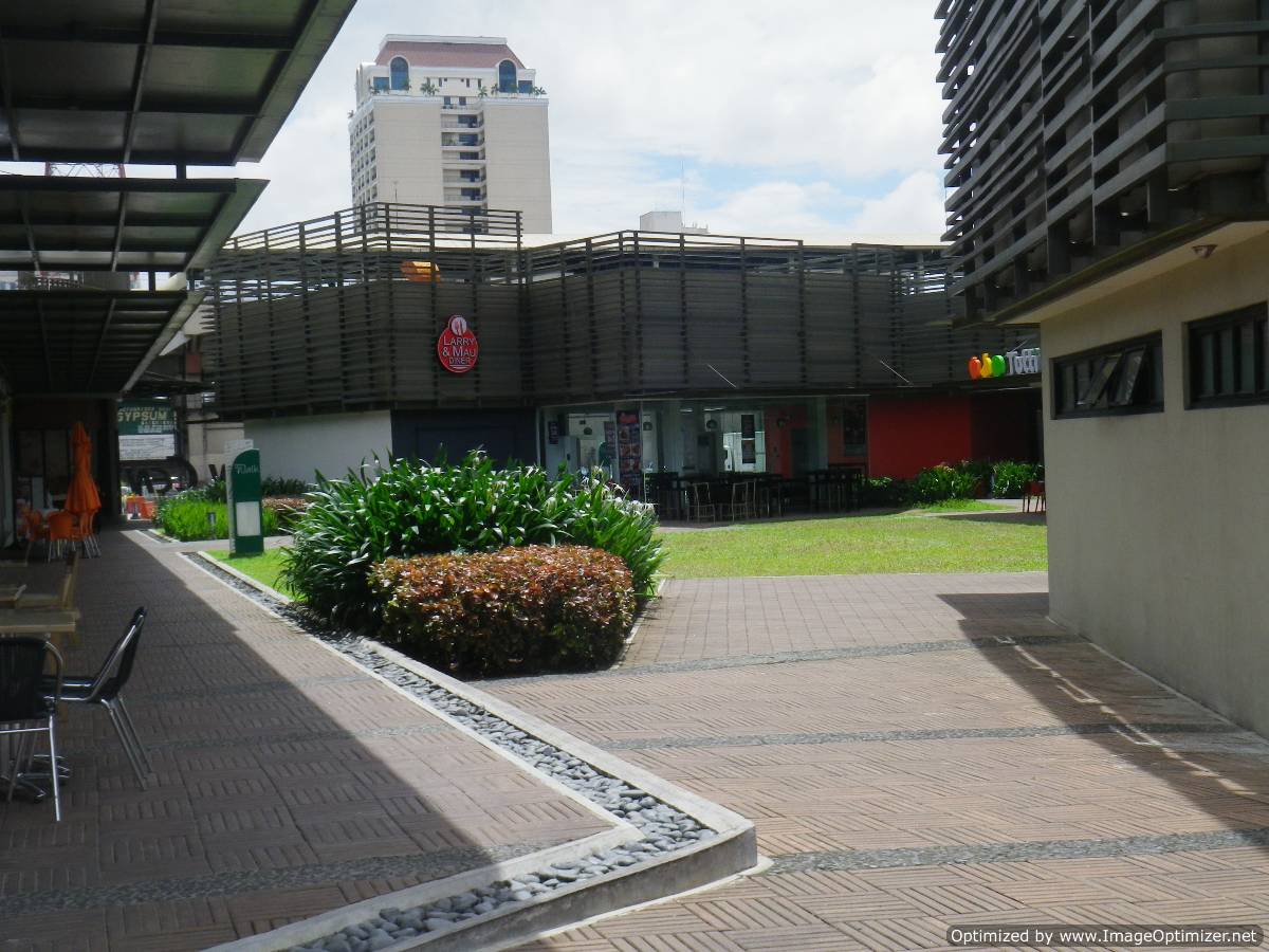 Philippines: 21st Century Parks: Centris Walk