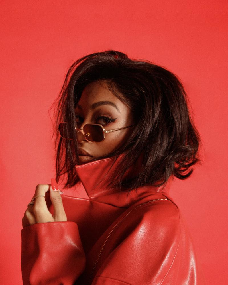 rnbjunkieofficial.com: New Music: Evoni - SipSlo