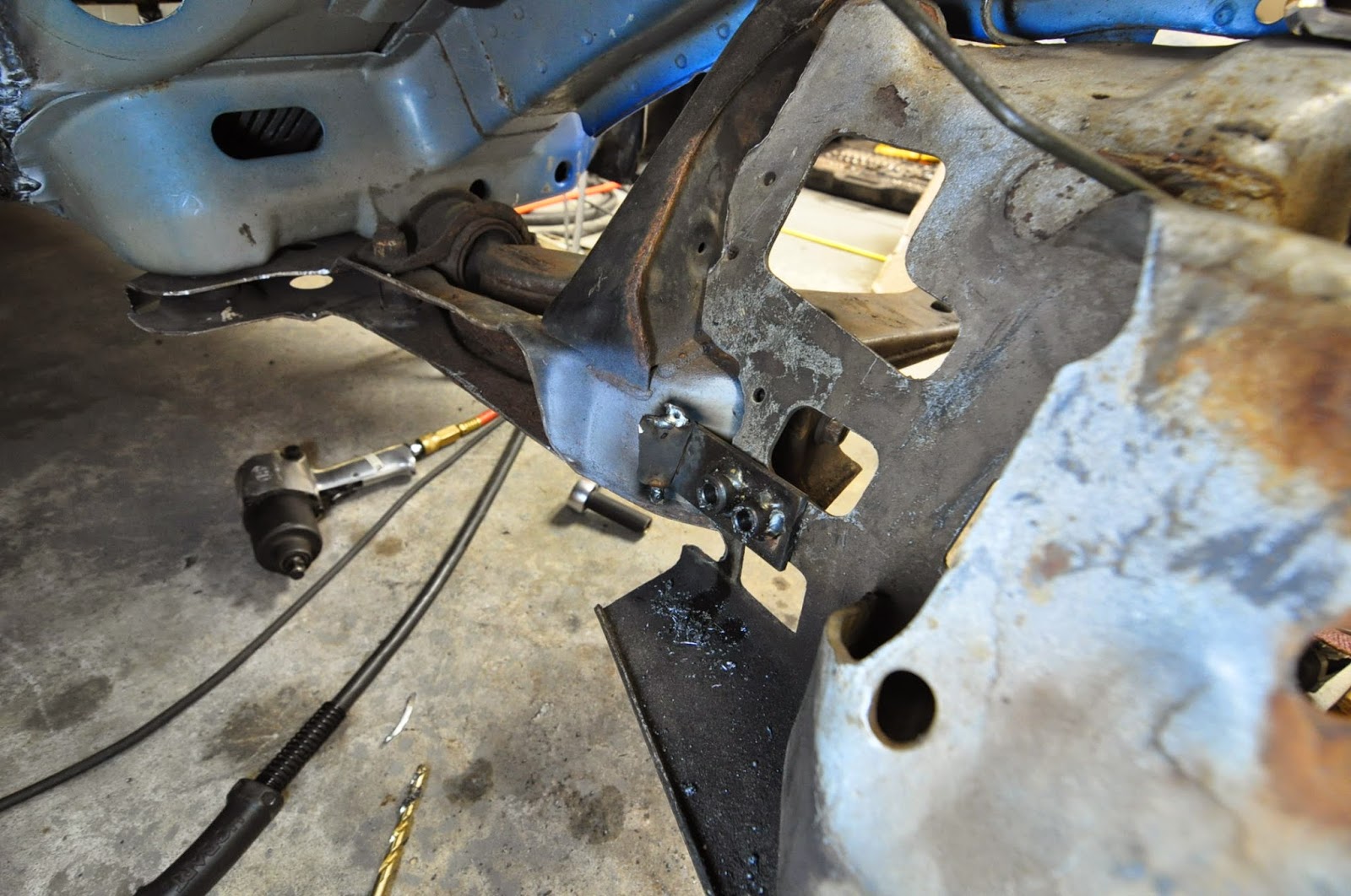 focus +4: DS subframe connection bracket