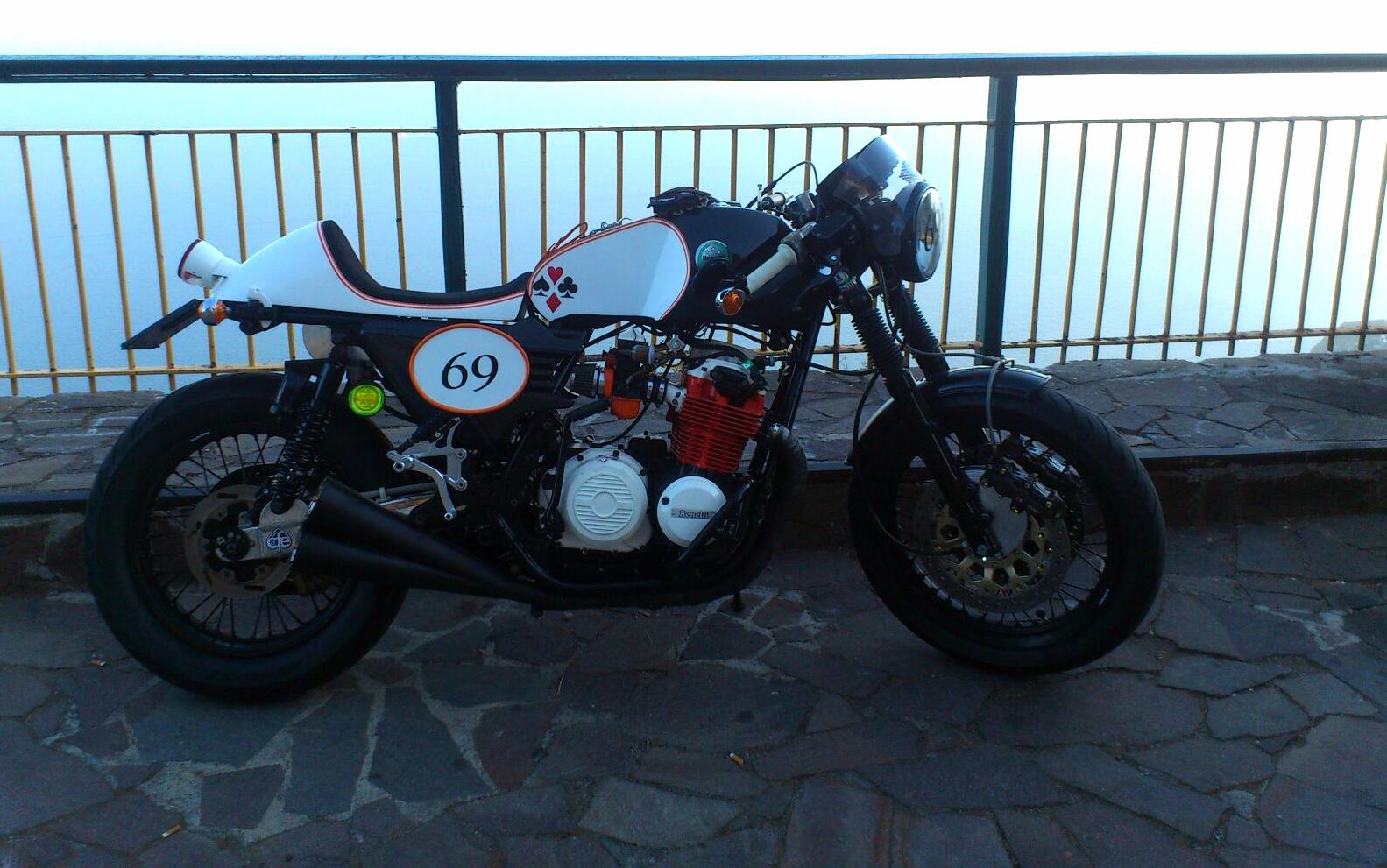 Benelli Cafe Racer - RocketGarage - Cafe Racer Magazine