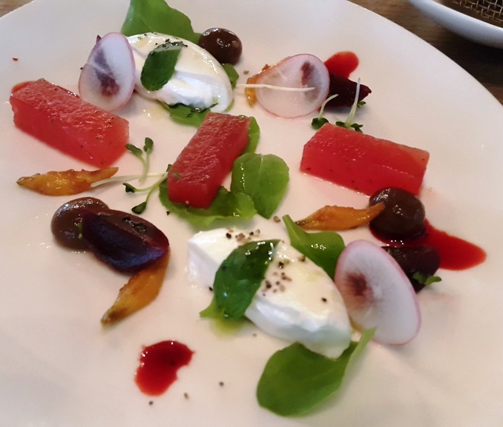 Grubzon - A Gourmet Voyage: The Korner House - Khar(west), Mumbai.