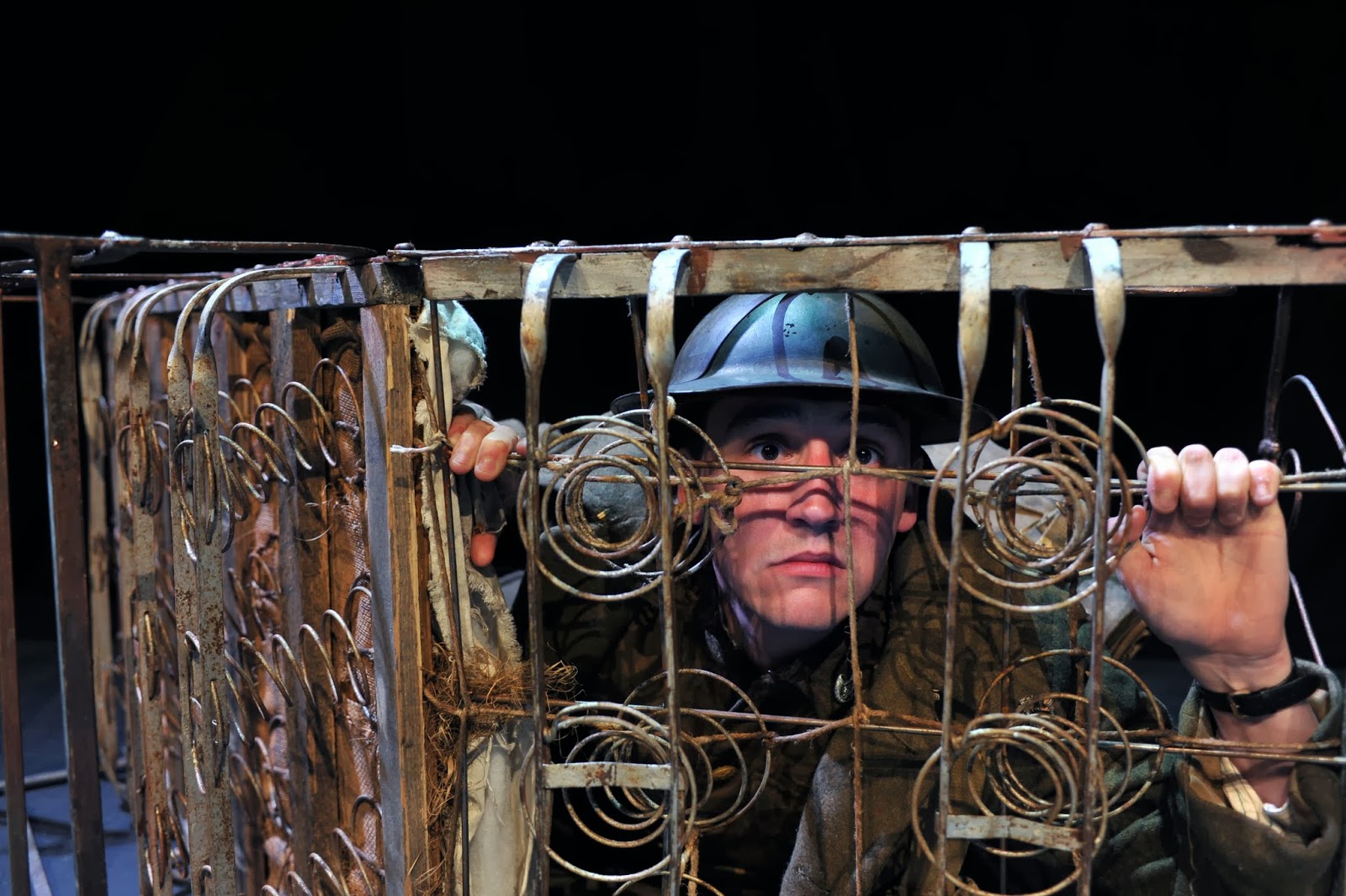 Private Peaceful: Young soldier facing brutality of war