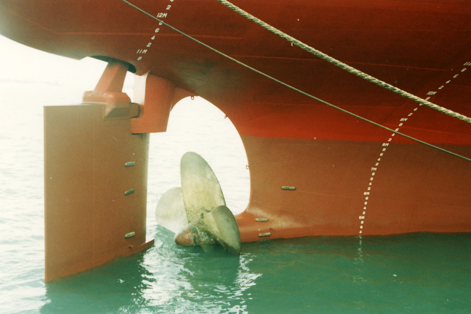 'ZIEN EN WETEN': SUNETTA M.S. SHELL TANKERS B.V. ( DEEL 4/3 )