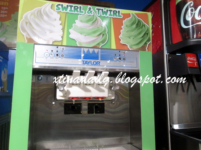 Matcha Ice Cream @ Family Mart - celebraTINg exisTENce