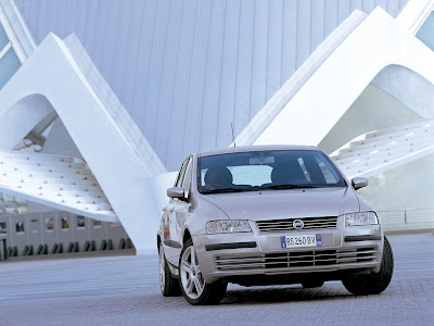 Fiat-Stilo_Dynamic_2002_1280x960_wallpaper_03.jpg