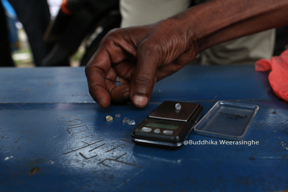 Sri Lanka : The Precious Stone Trade in Sri Lanka's City of Gems