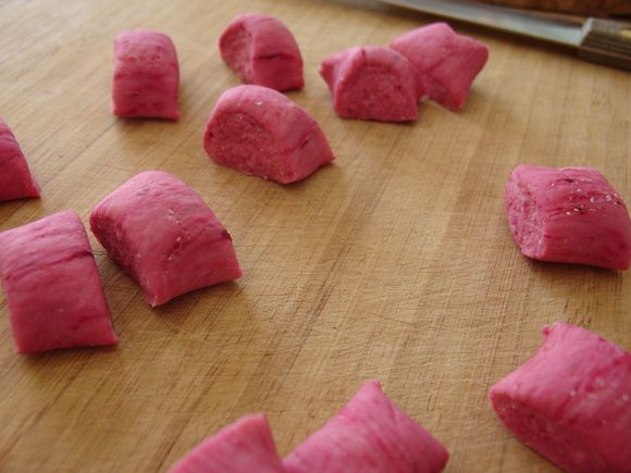 Sécotine fait sa maligne: Gnocchis tout roses, sauce toute verte aux ...