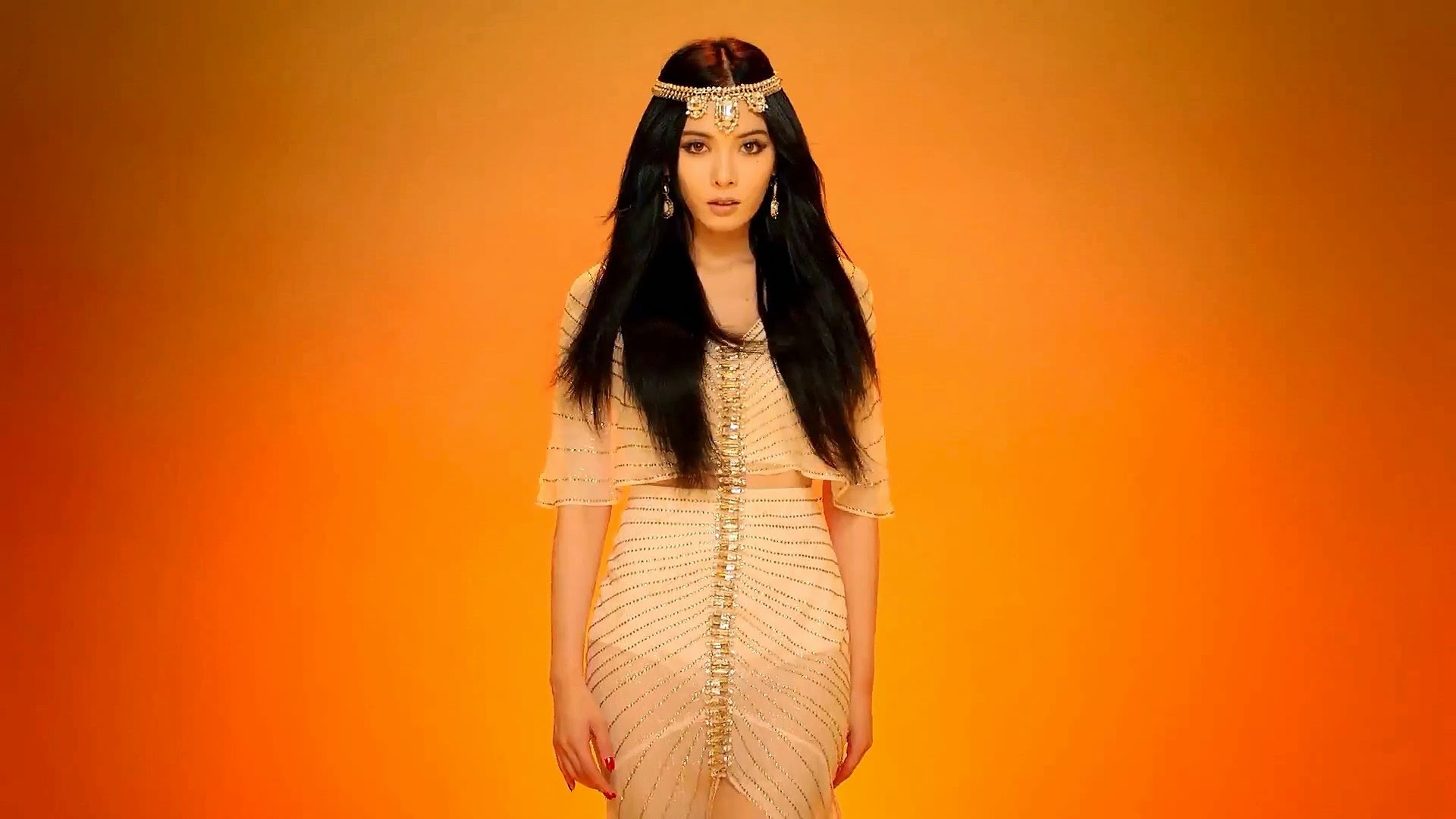 Hyuna: Βάζει φωτιά με το Red από το EP A Talk (+screencaps) | I say ...