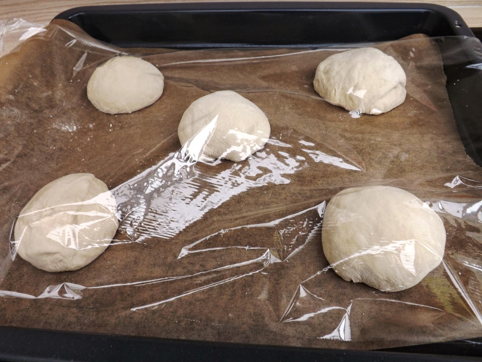 Celle qui cuisinait ou le plaisir de cuisiner: Pistolets: petits pains ...