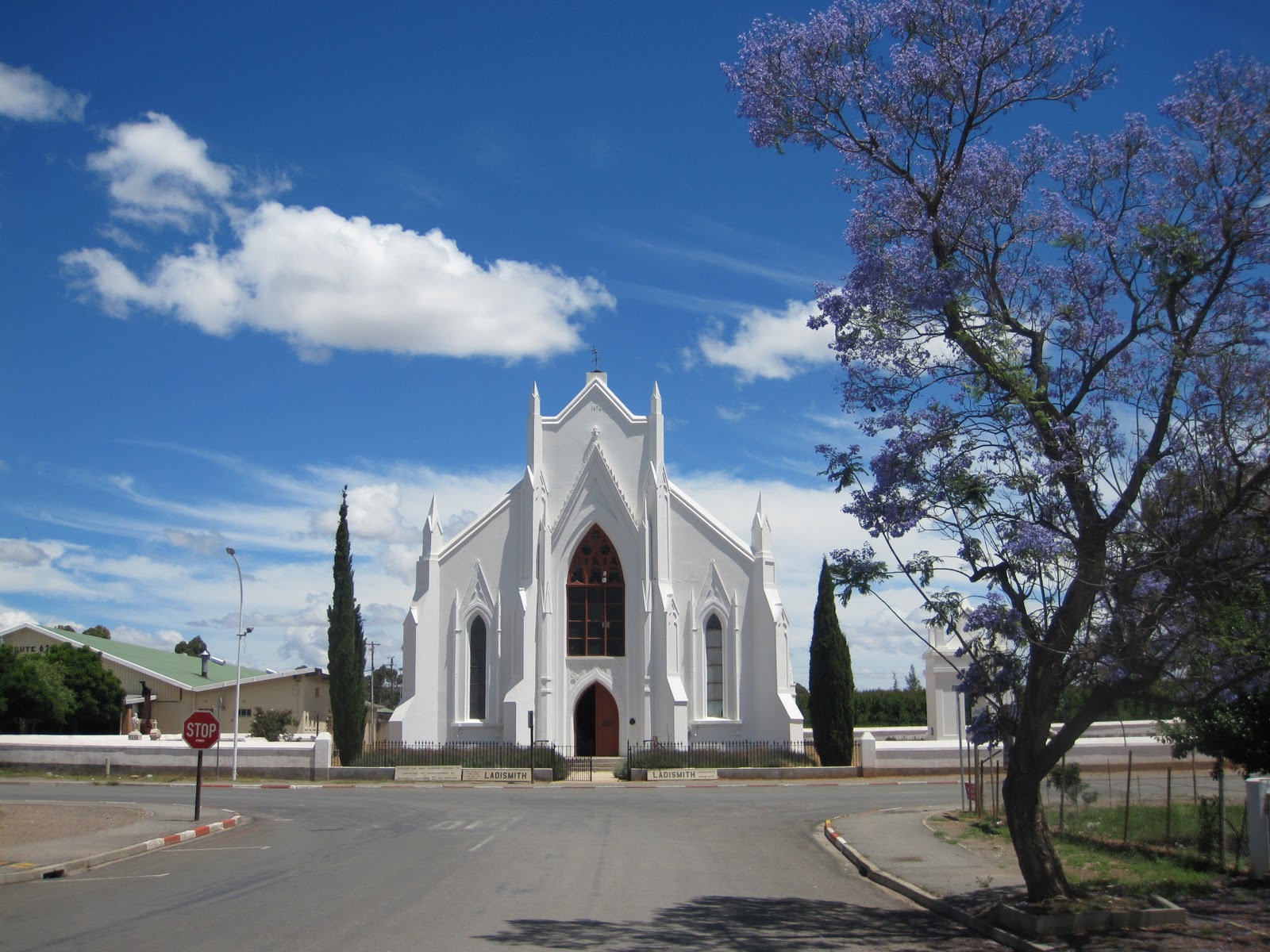 pietergrdevilliers: Oor 'n merkwaardige argitek en wonderskone kerke.