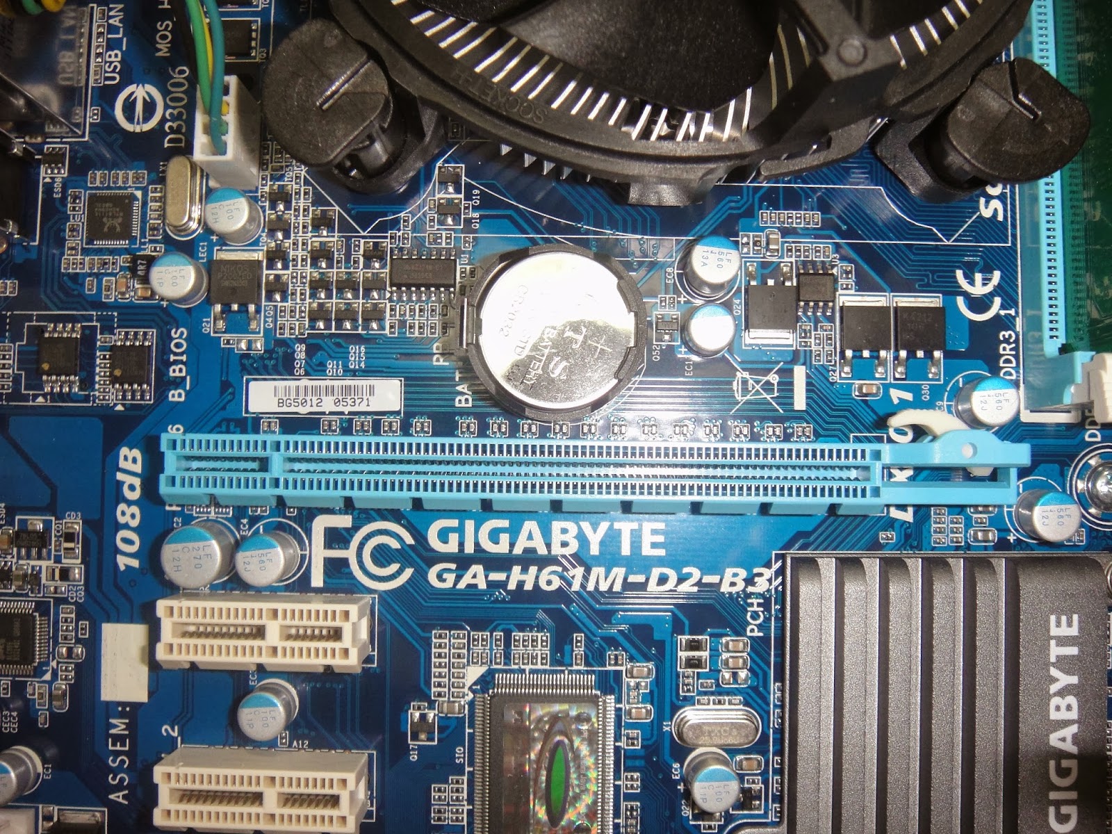 Cara Memasang VGA ~ SEPRIANSHARE.BLOGSPOT.COM