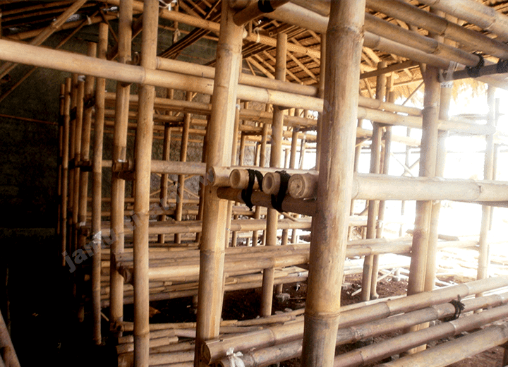 Membuat kumbung dan rak jamur tiram