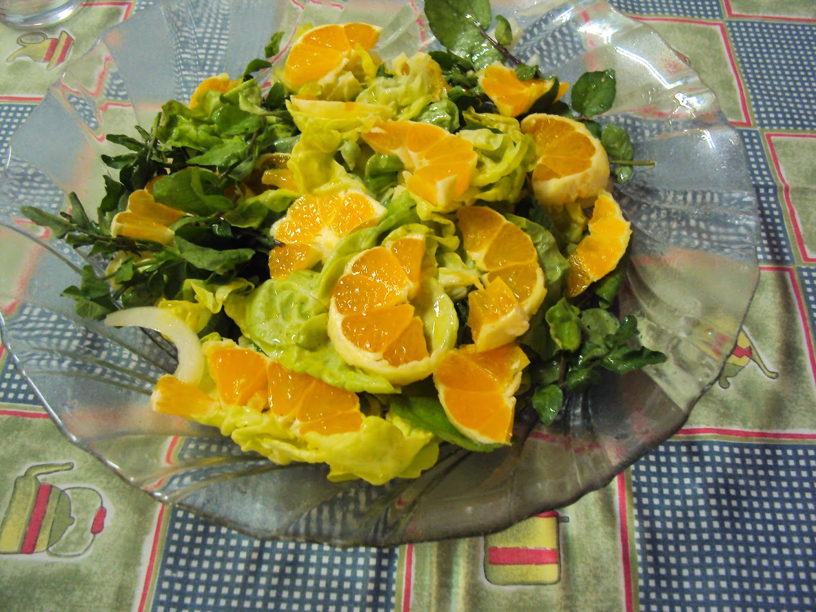 Cantinho da Zezinha: Salada de alface, agrião e laranja