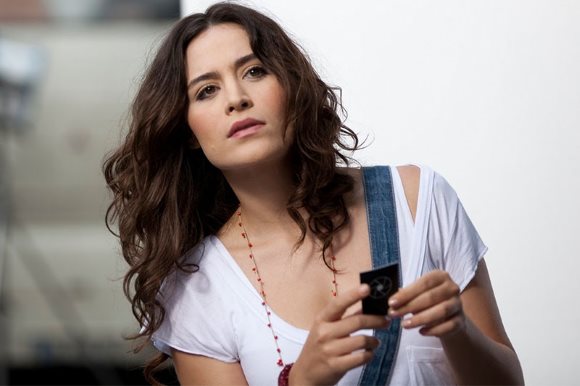 Naz Özer Kimdir Kördüğüm Dizisi, Belçim Bilgin Kimdir Yaşı Boy Kilo ...