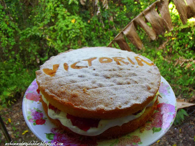 SALAM DUNIA: Resepi Victoria Sandwich Cake