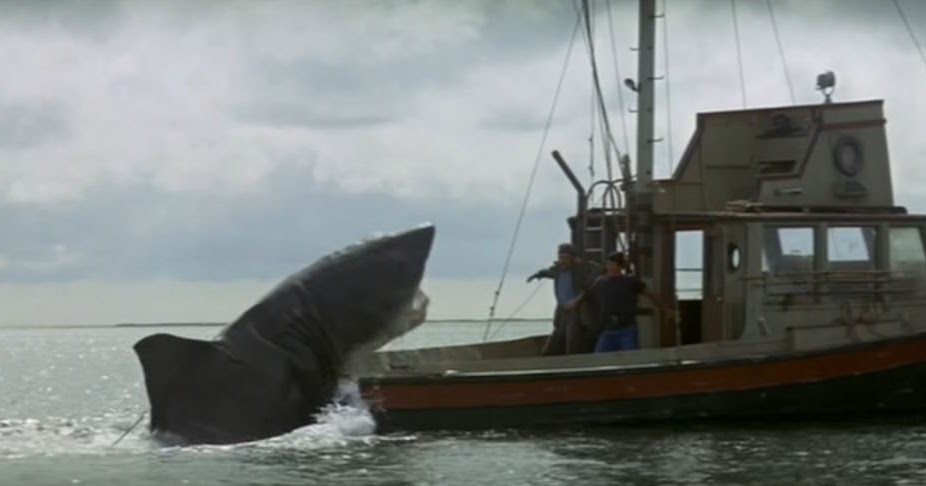 Jaws: Movie Review - Reel Advice Movie Reviews