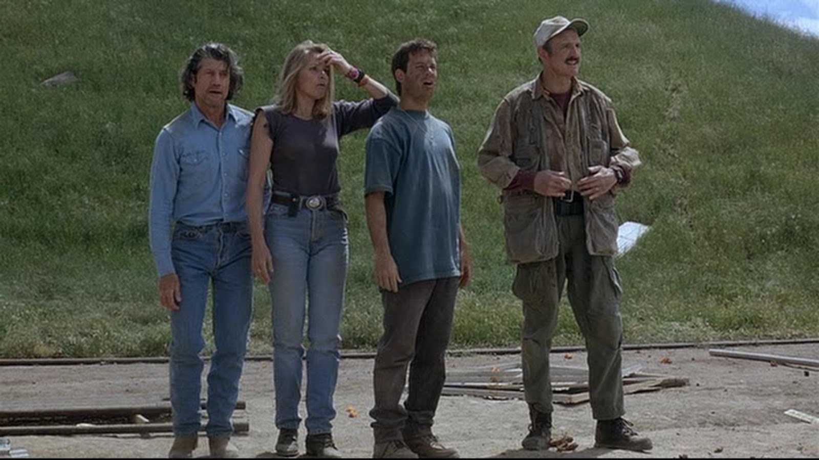 Happyotter: TREMORS 2: AFTERSHOCKS (1996)