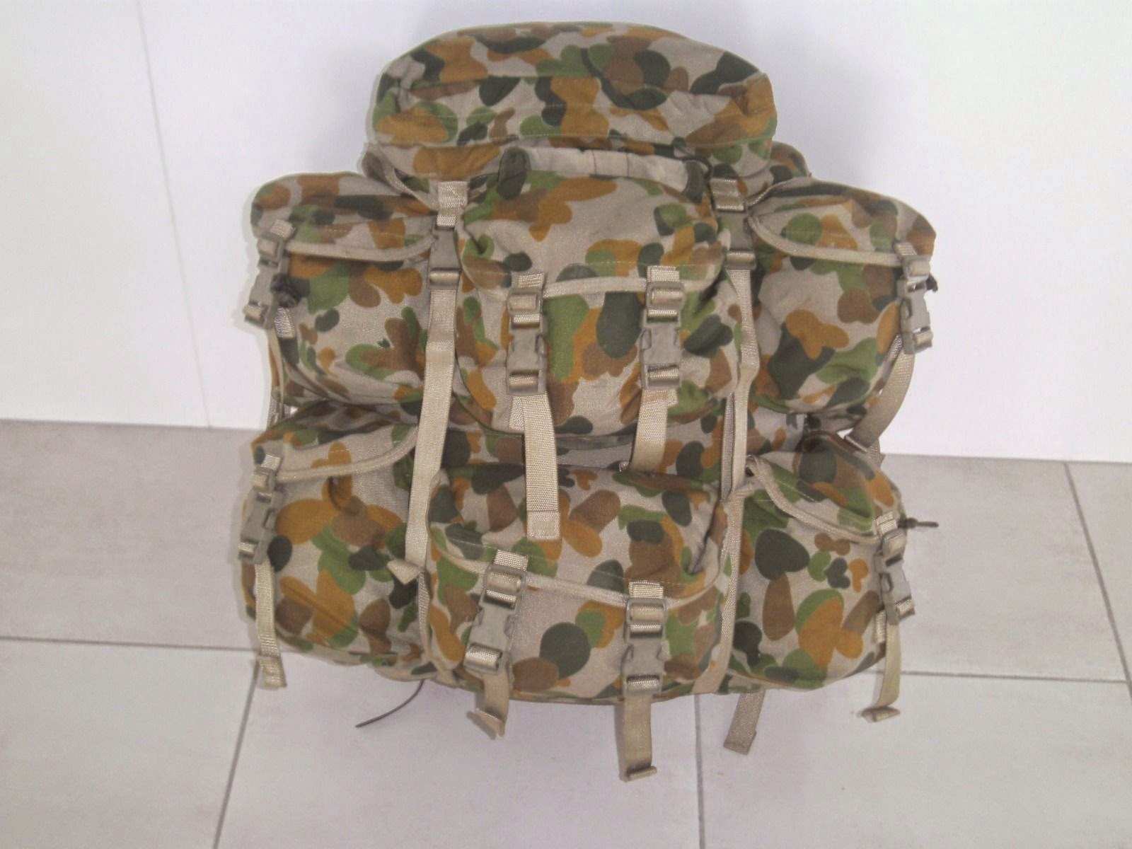 Webbingbabel: Australian Army Auscam Alice Pack Medium