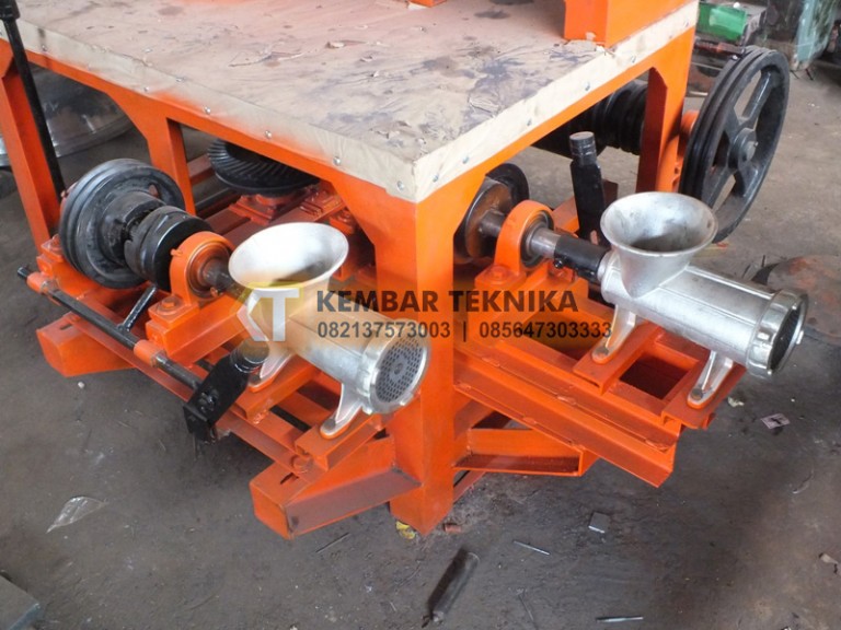 Harga Mesin Giling Daging: Mesin Giling Daging dengan 2 Penggilingan ...