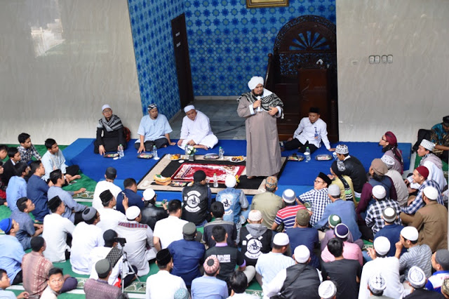Tabligh Akbar Darmajaya, Ustad Derry Sulaiman Ajak Pemuda Hijrah