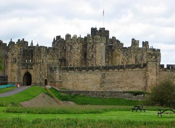 The Lost Fort: Northumbrian Castles - Malcolm III and the First Battle ...