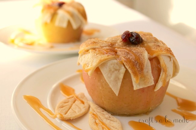 Cutest Apple Pie Baked in an Apple - Crafts a la mode
