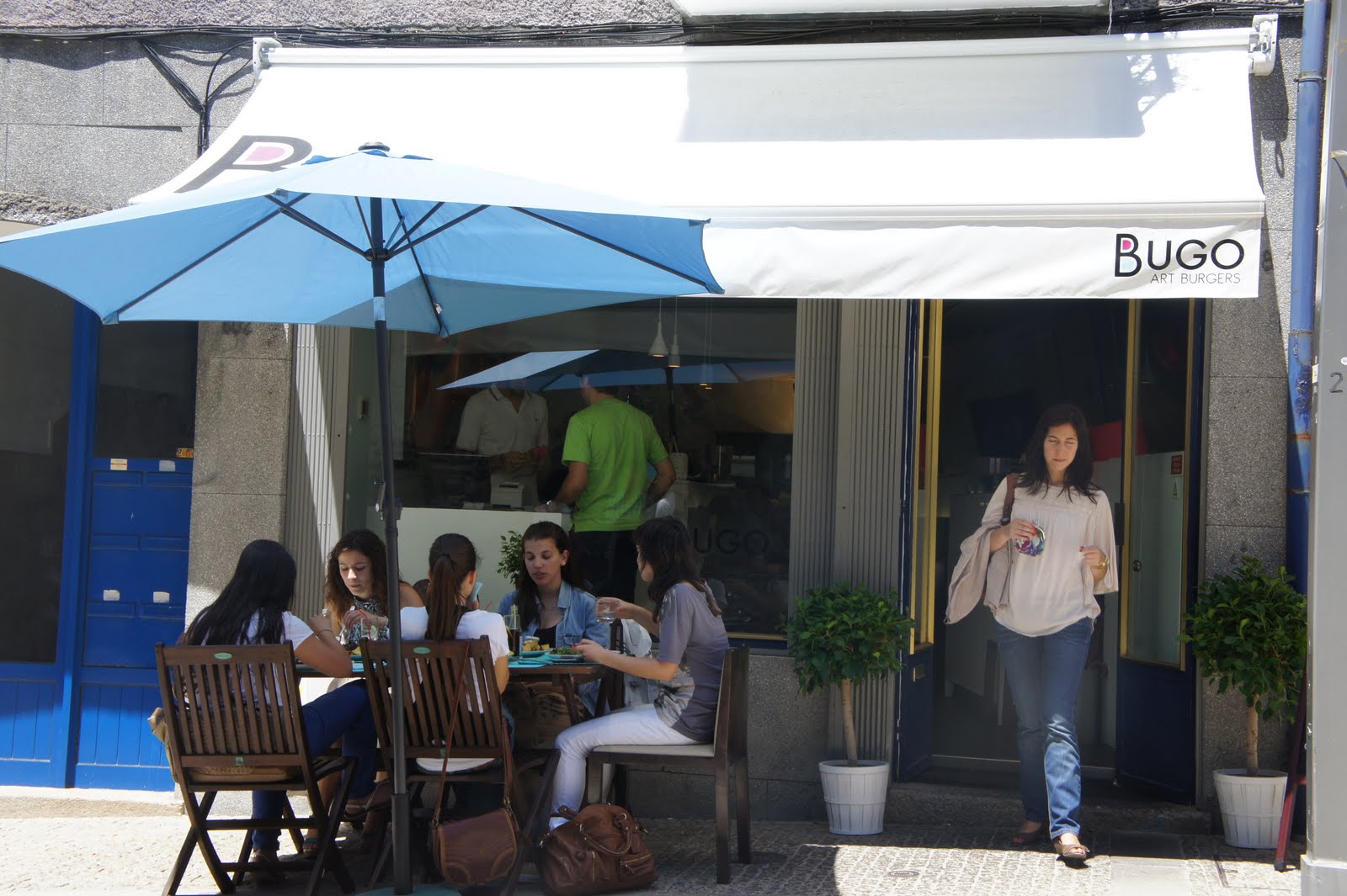 Possessin' Verve: Bugo Art Burger - Porto, Portugal