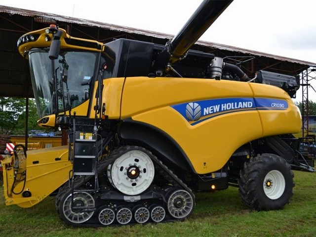 5 Best Powerful Combine Harvesters Recommended by Experts | Agriculture ...