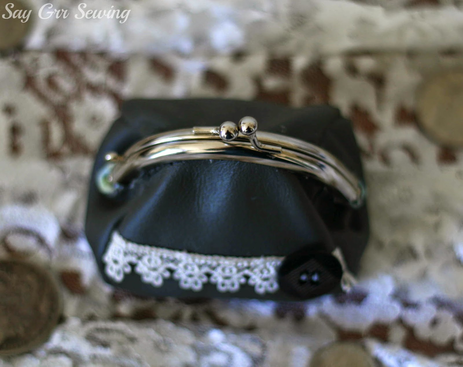 Say Grr Sewing: Leather And Lace Coin Purse