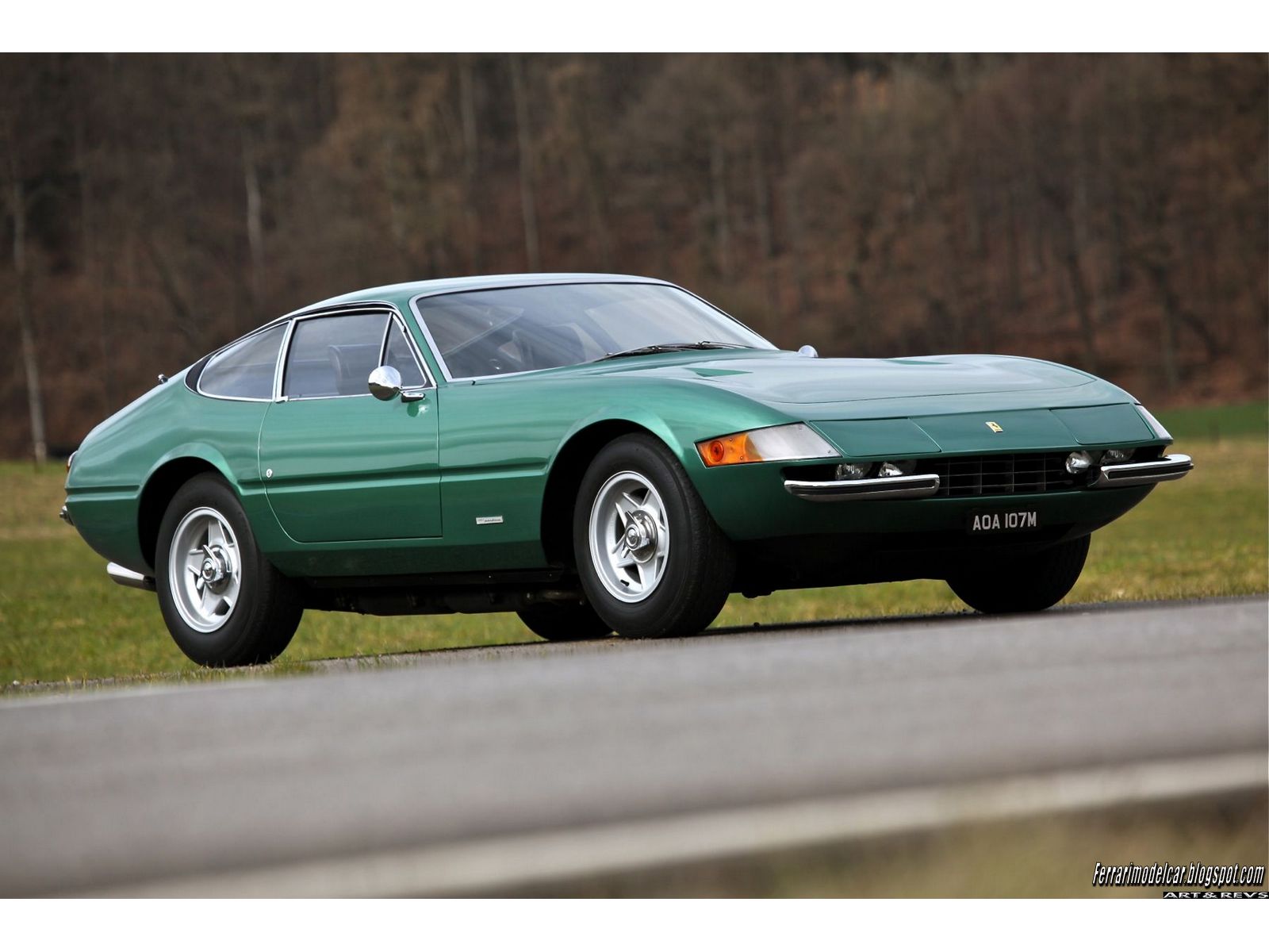 Ferrari 365 GT 4 2+2