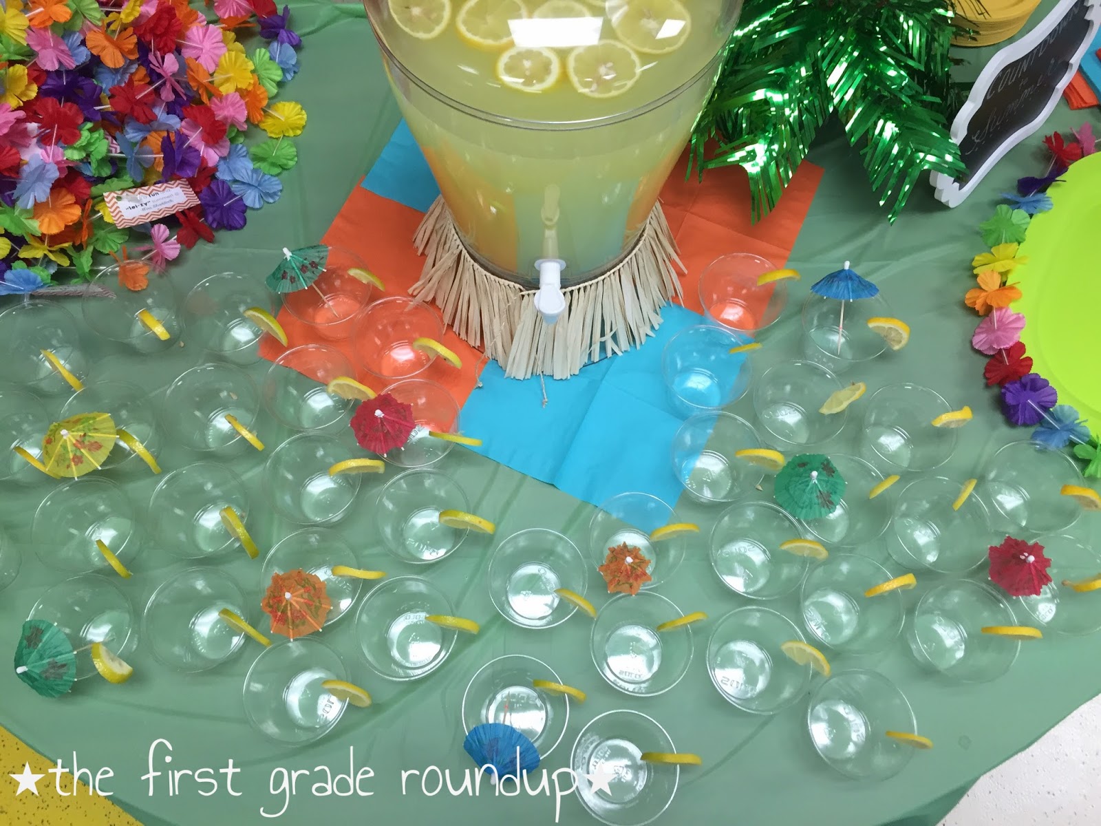 Firstgraderoundup : End of the Year Awards LUAU