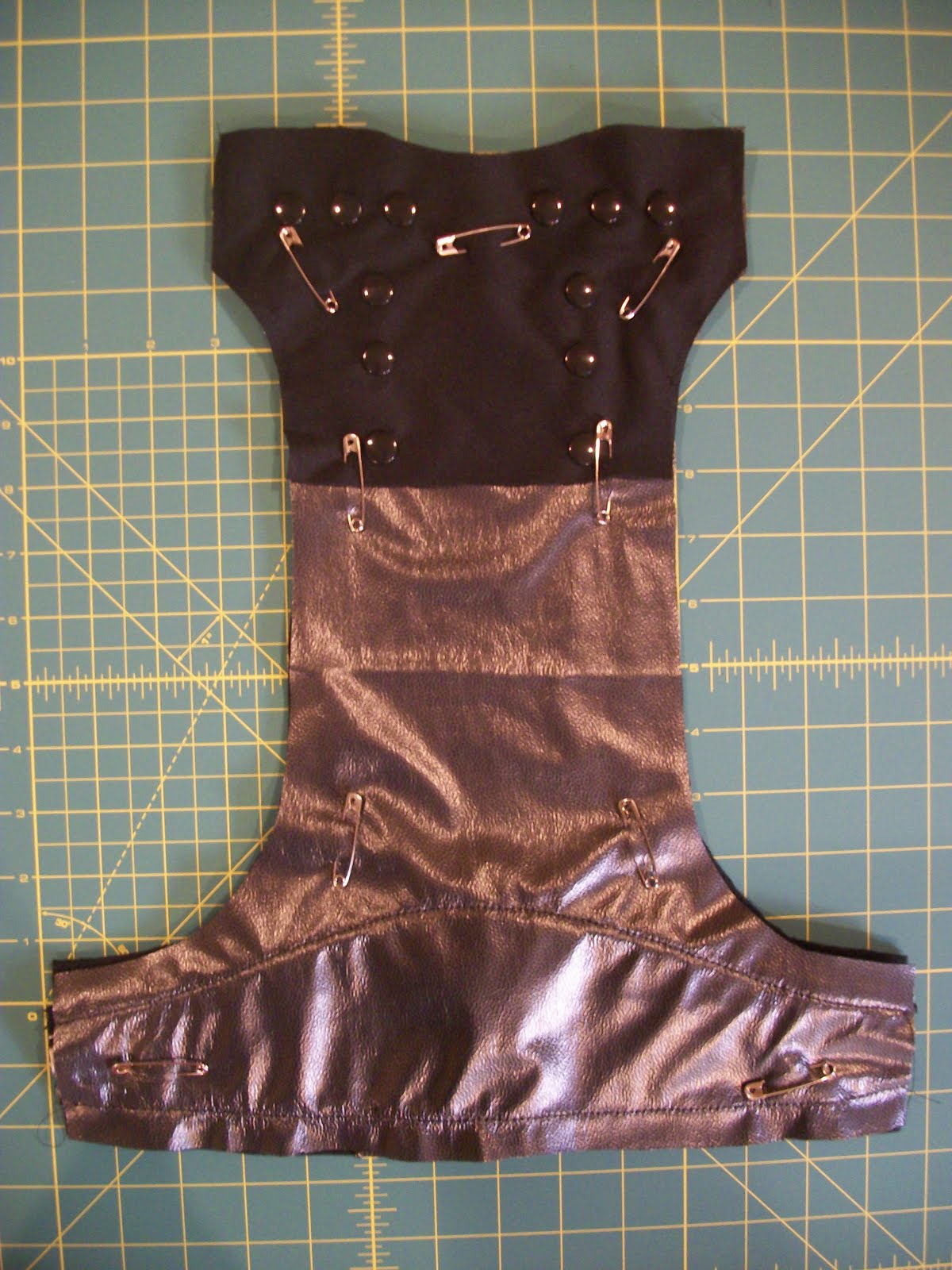 Simple Diaper-Sewing Tutorials: Ruffle-butt diaper, cover, or AI2 shell