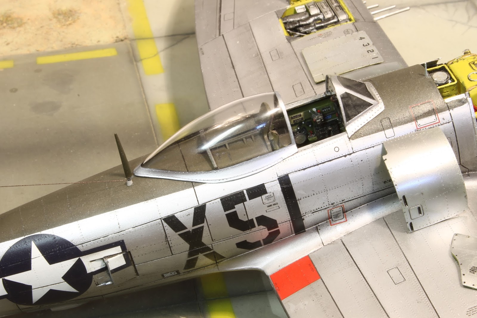 Istvan Michalko's scale models: Republic P-47D-25 Thunderbolt ...
