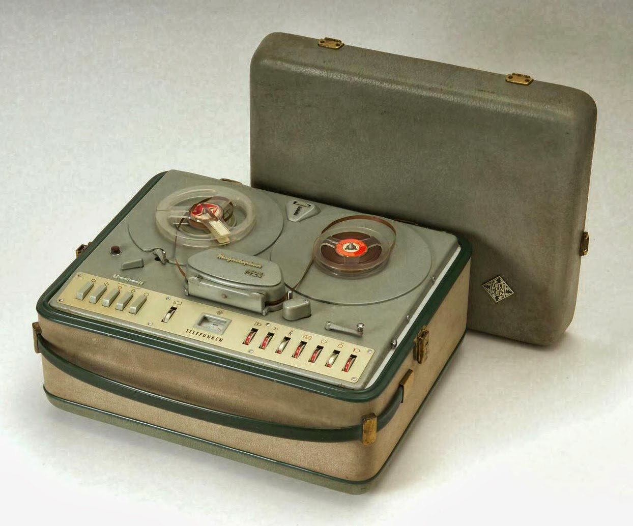 Ragazzi di Ieri...il Blog: Magnetofono