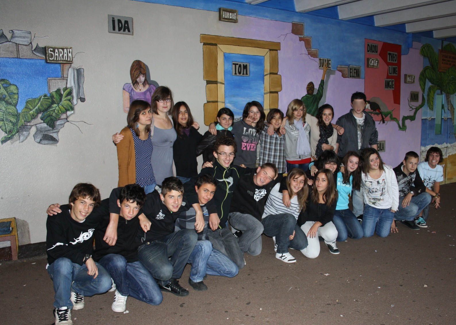 Sacho High School - Collège Anne Frank: October 2011