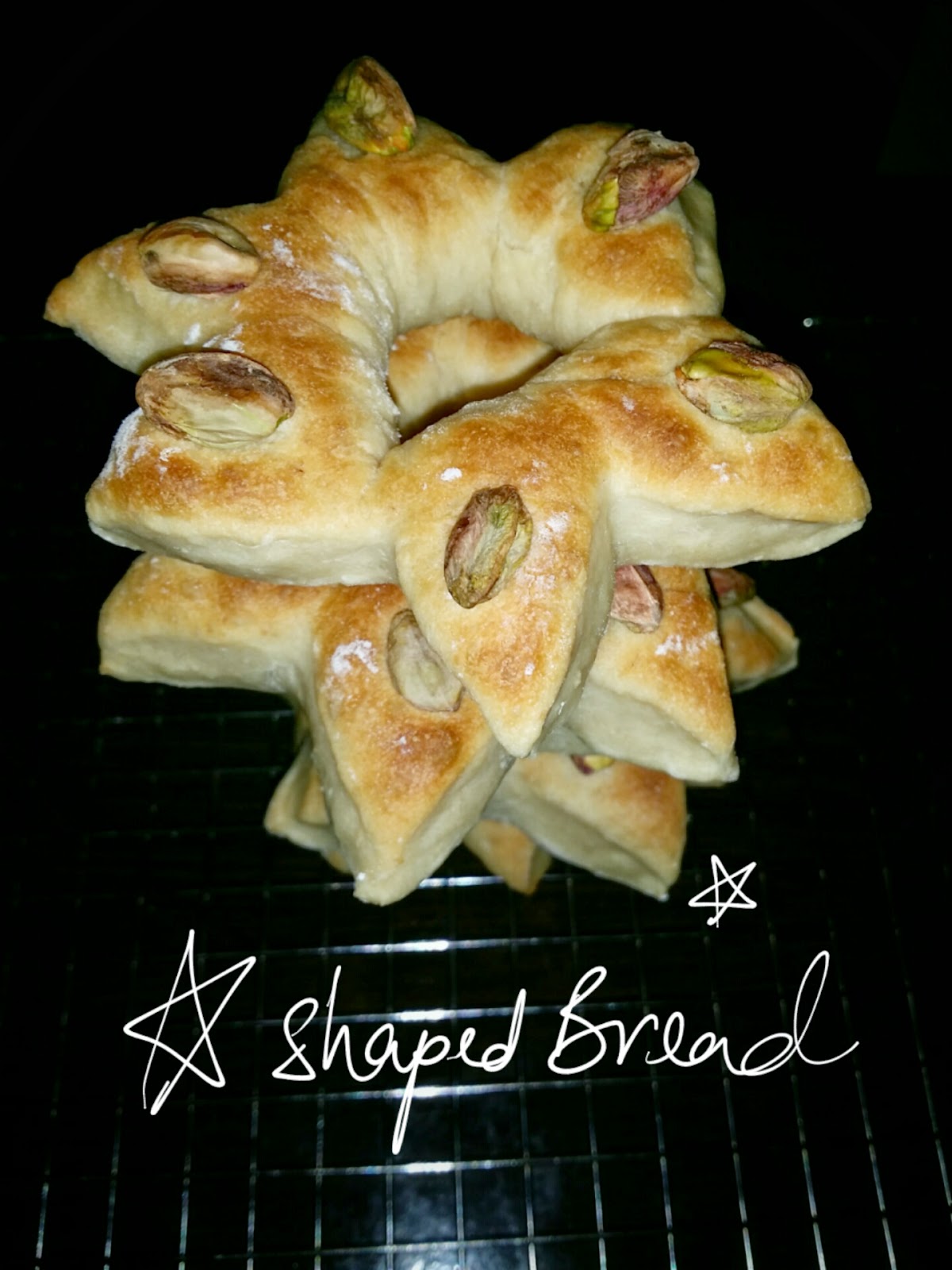 Luvswesavory: Christmas Star-Shaped Breads with Brown Sugar
