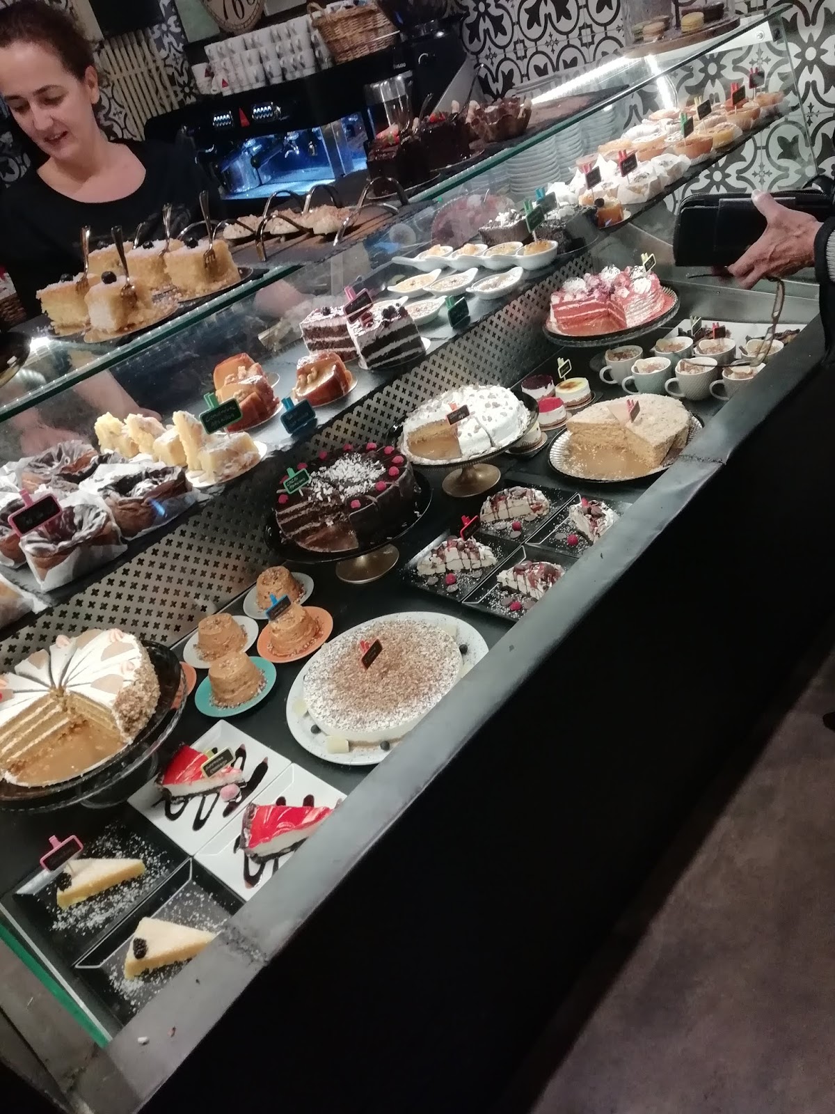 Visitas da Mãe Galinha - MERCADO DA ROMEIRA - Almada