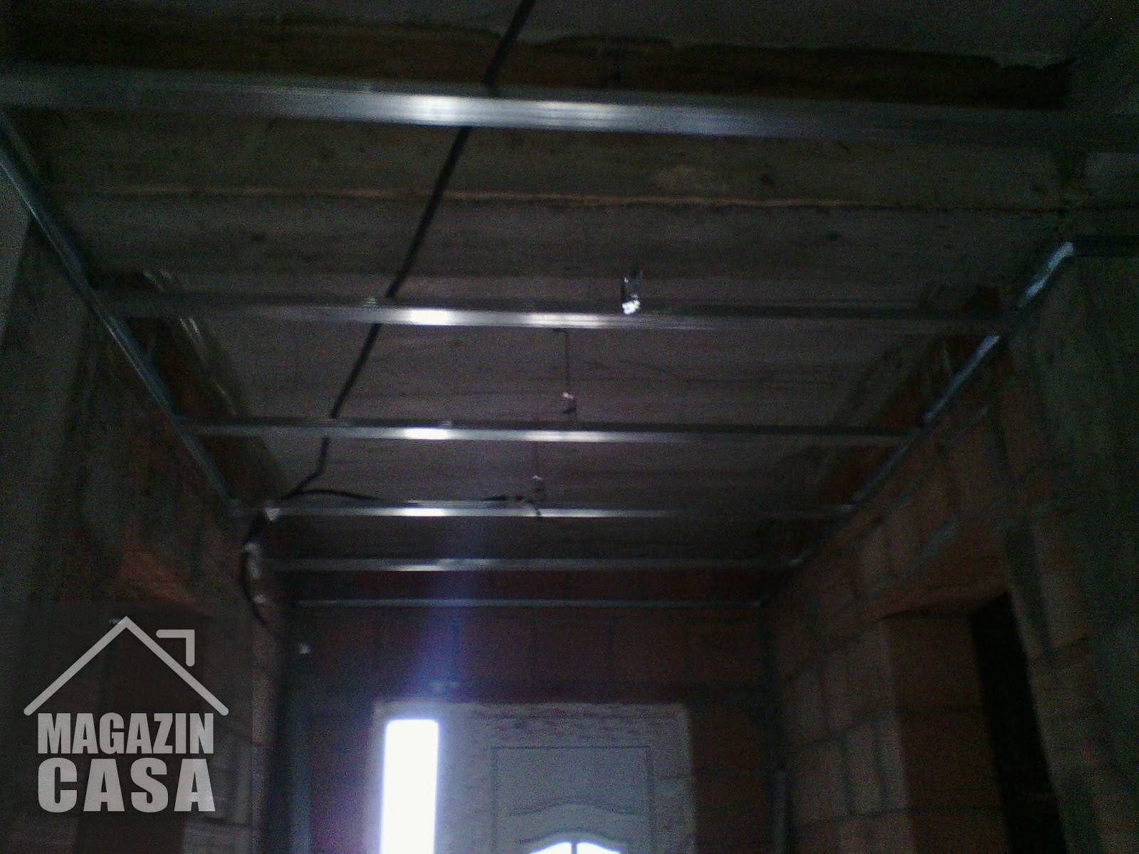 Arhiconstruct: Tavan rigips pe structura metalica