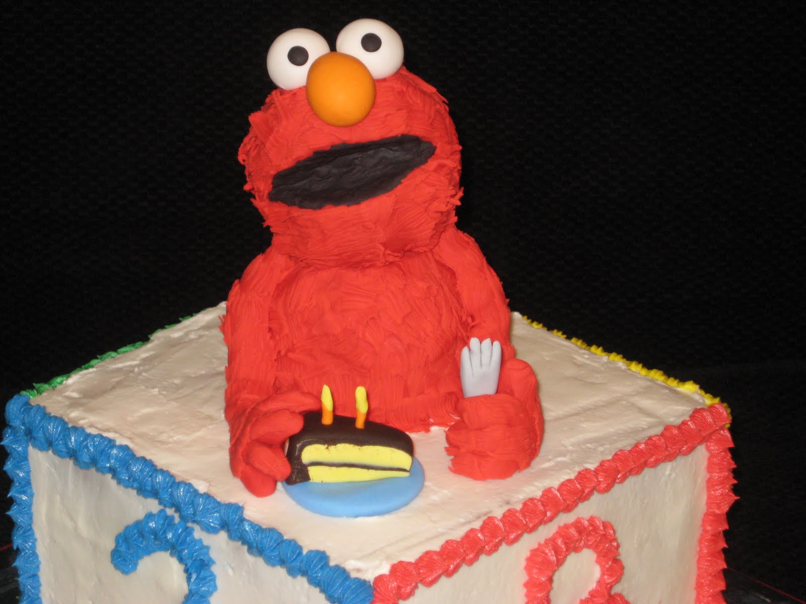 Taryne's Tasty Treats: Elmo Cake