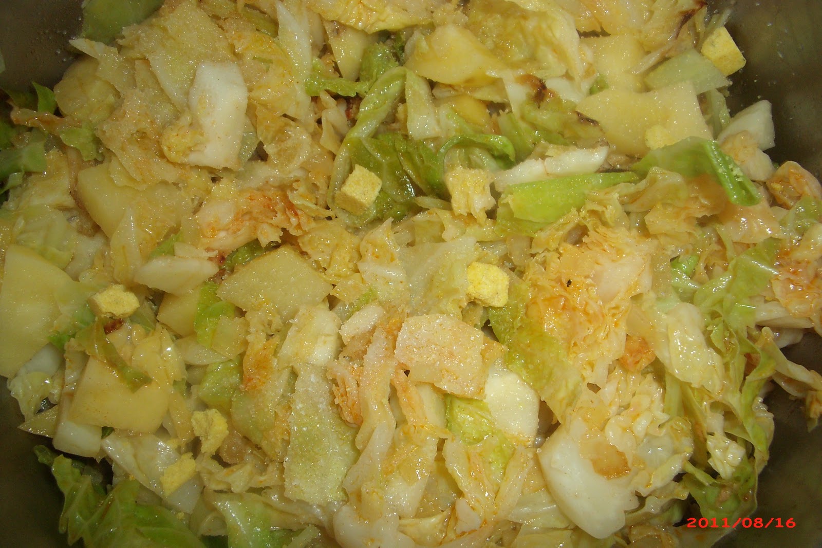 LA COCINA DE LA RUBI: REPOLLO CON PATATAS