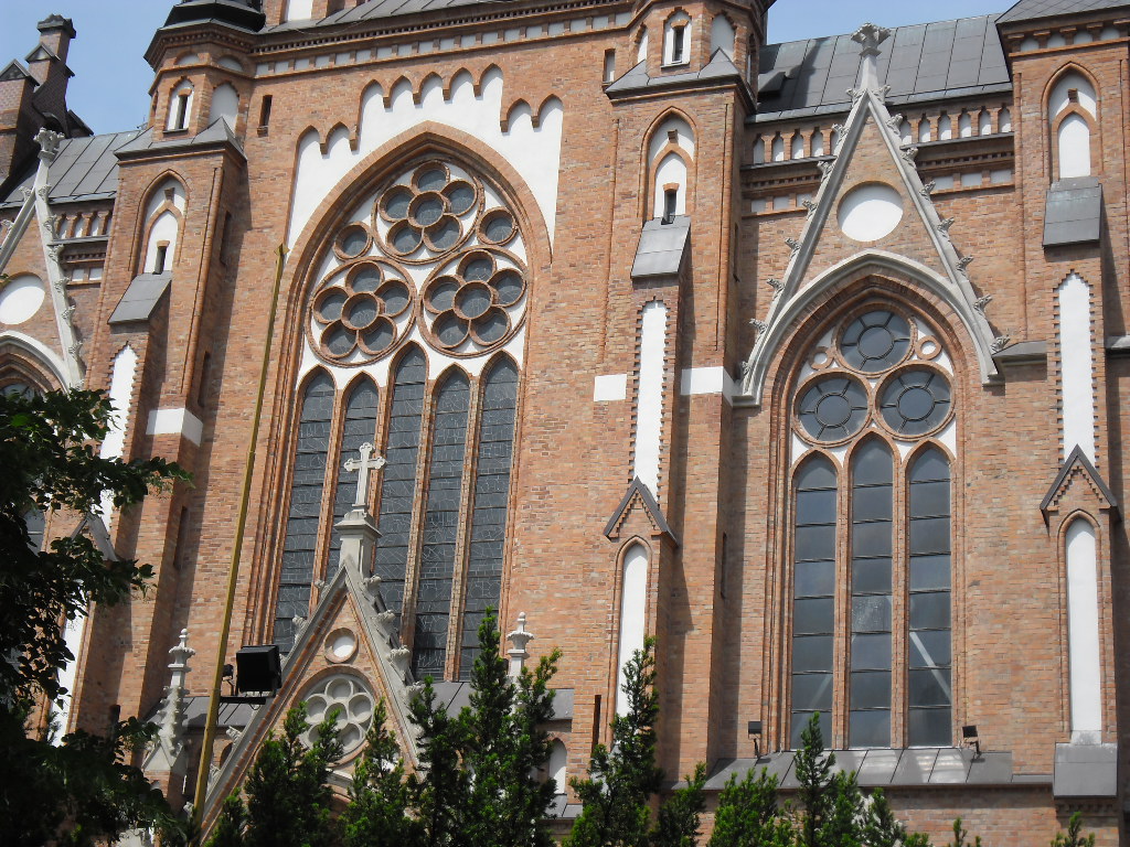 Pat Papertown 2: A Wonderful Red-Brick Gothic Church in Warsaw