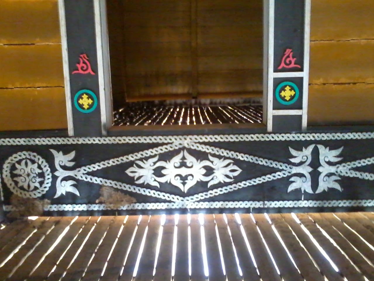 KERAWANG GAYO DALAM KARYA SENI: Motif Ukiran Umah Pitu Ruang (Rumah ...