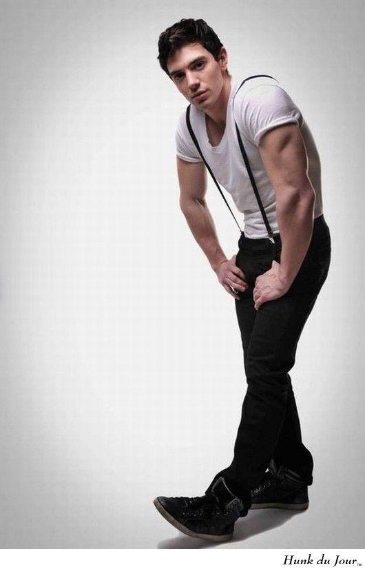 Welcome to my world.... : Your Hunk of the Day: Steve Grand