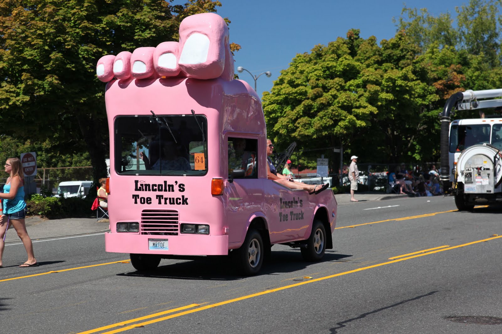 Shoreline Area News: Celebrate Shoreline Parade #3