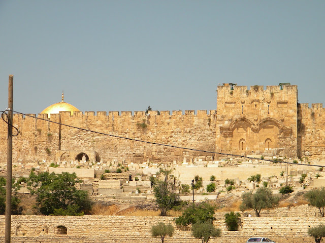 Pastor Valni Borges: The twelve gates of Jerusalem (Nehemiah Chapter 3)