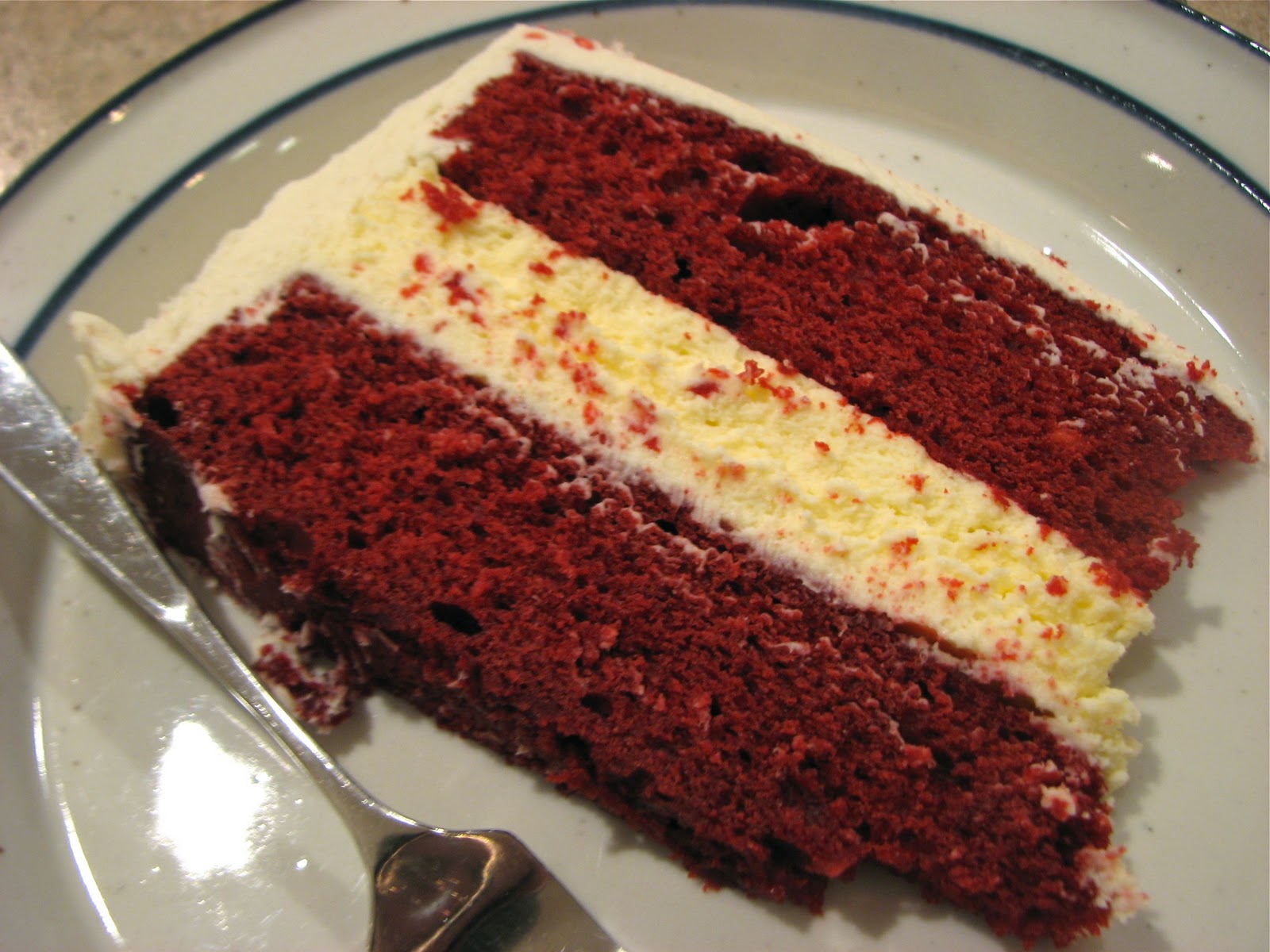 Delectably Mine: Red Velvet Cheesecake Cake