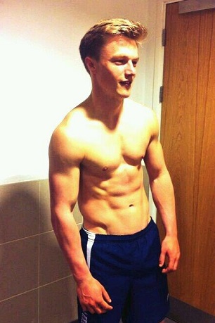 Boomer's Beefcake and Bonding: February 2019