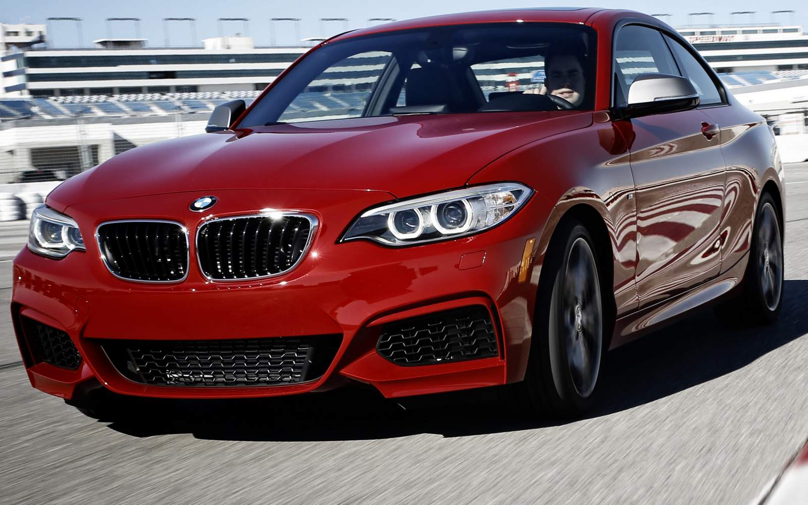 BMW M235i chega ao Brasil: preço R$ 229.950 reais
