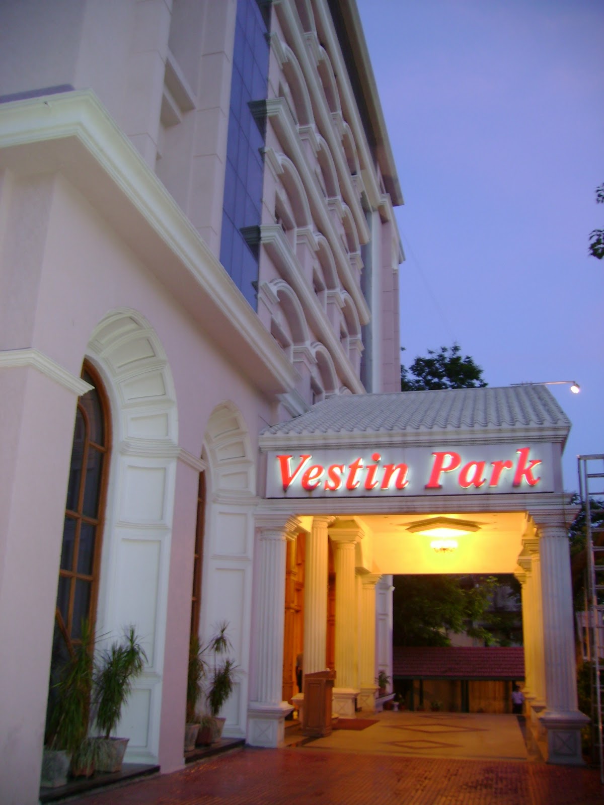 Welcome-என் பதிவுகள்: Fresher's treat at Vestin Park Hotel , Egmore.