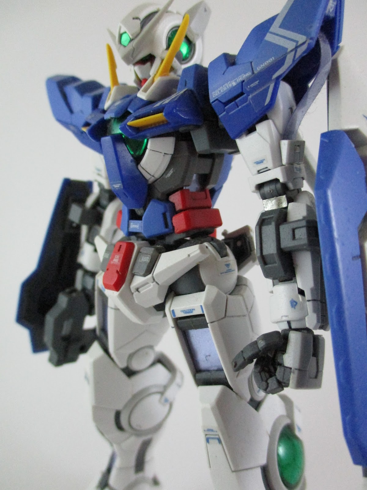 Lightning Quantum's Base: RG 1/144 Gundam Exia Gallery